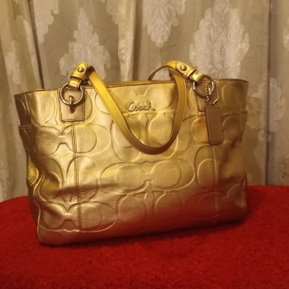 Coach Gold Xl Signature East West Embossed Leather To… - Gem